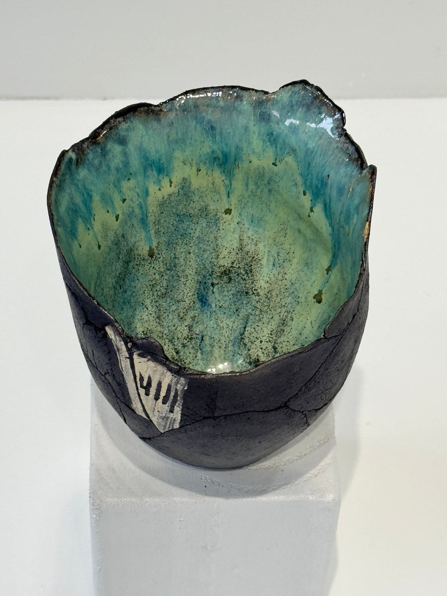 Black Sgraffito Vessel – Park Gallery Cheltenham