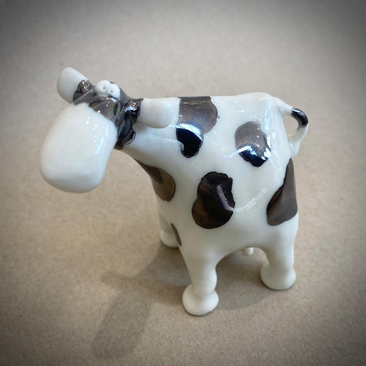 Cow – Park Gallery Cheltenham